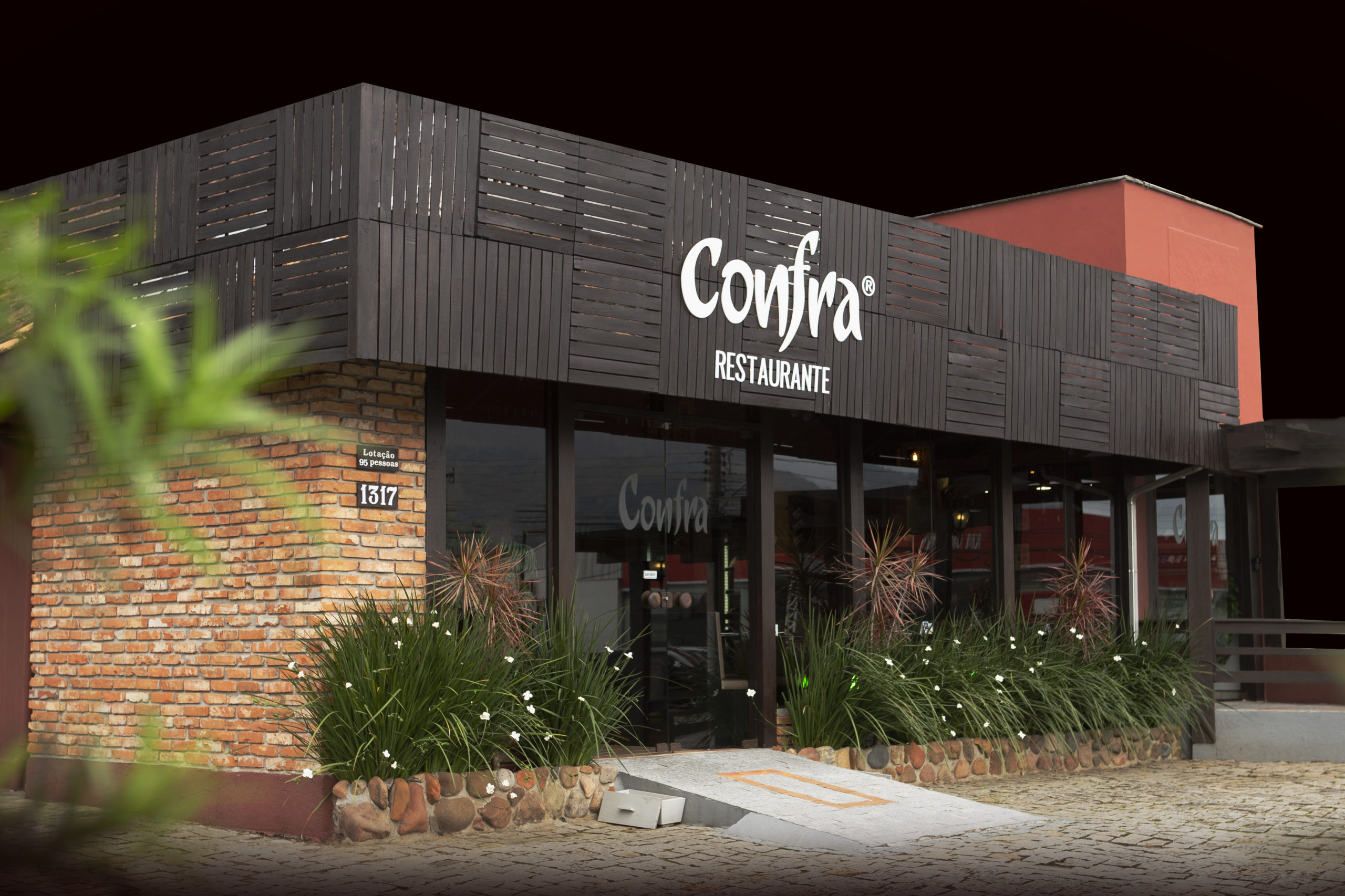 NOSSA HISTÓRIA - Confra